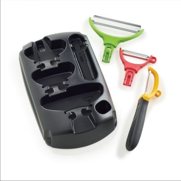 Tupperware | Kitchen | Tupperware Vegetable Potato Universal Pro Peeler ...